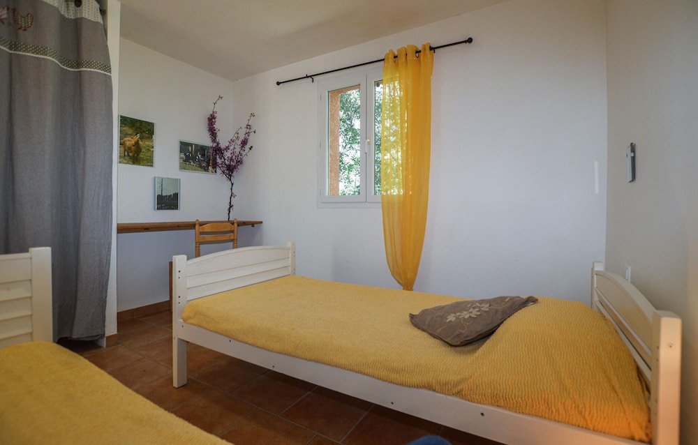 Superbe Appartement De 2 Chambres à Afa - Tiuccia