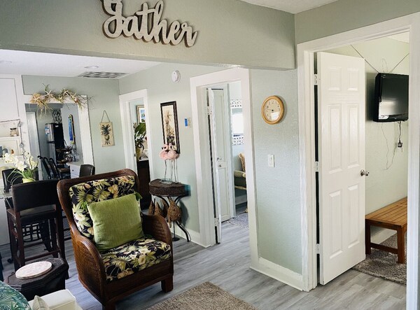 芒果海滩静修处 - 棕櫚泉