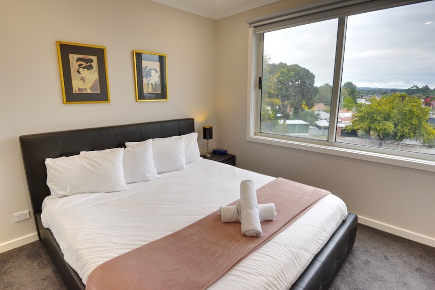 Tubella - Quiet Escape In Town - 巴拉瑞特