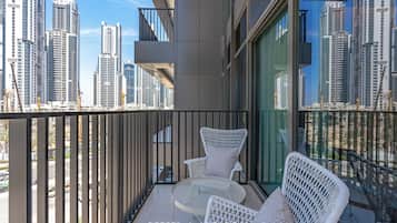 Apartamento Comfort, 1 cama king-size, varanda, Vista para a cidade | Varanda