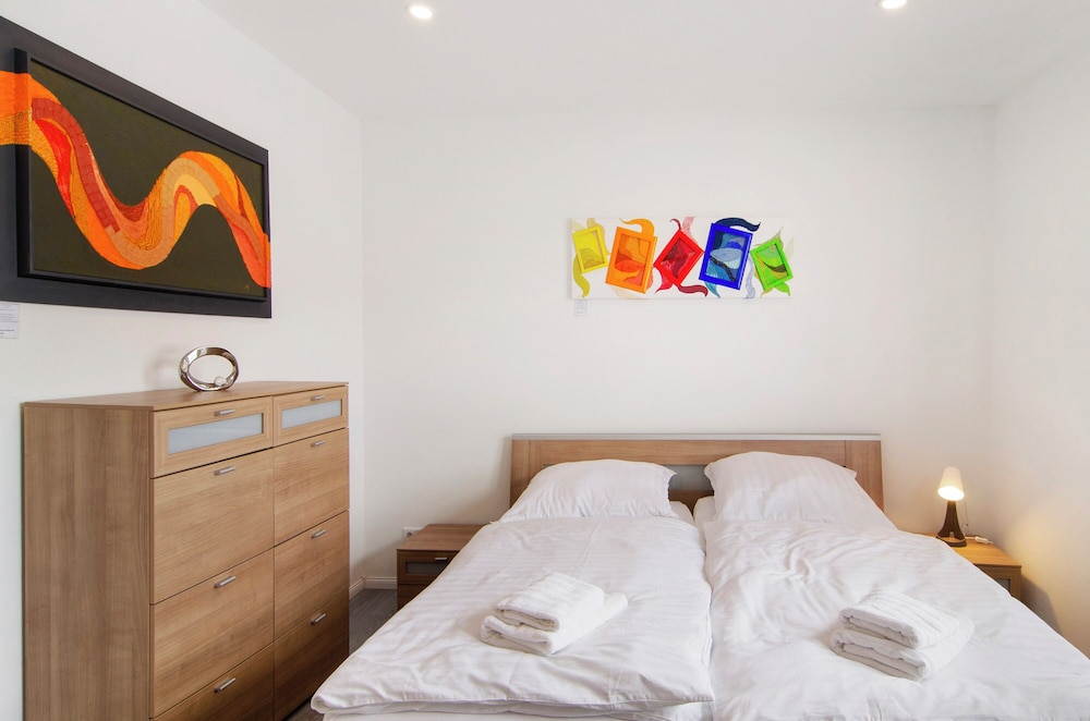 'Smolly's Ferienwohnung' Mit Privater Terrasse, Privatem Garten Und Wlan - Edewecht