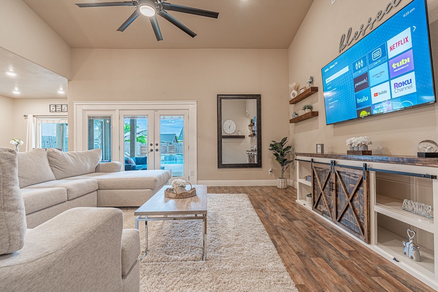 12-bed Home W/ Pool&hot Tub Near Sequoia National Park - Tulare, CA