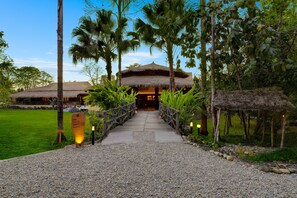 Entrada do alojamento