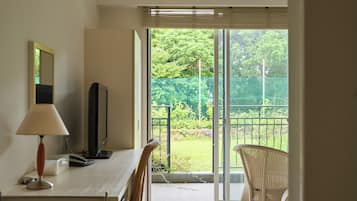 Quarto solteiro standard, para não fumantes, banheiro privativo | Wi-Fi de cortesia, roupa de cama