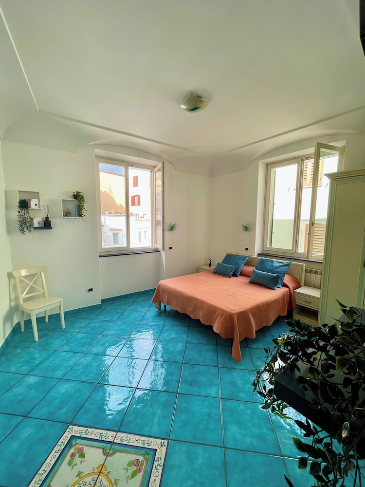 Beautiful Studio In Center, 2 Minutes Way From The Sea - Maiori