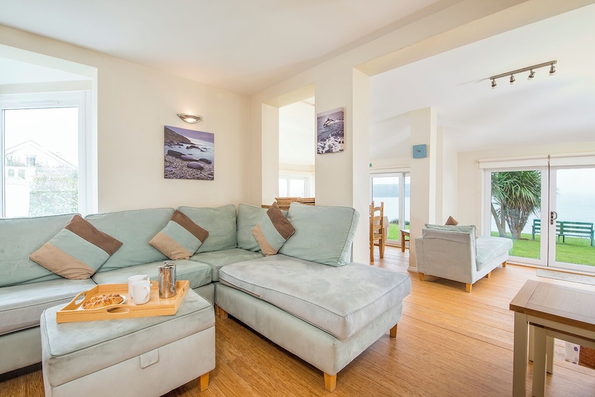 Atlantic Sunset, Holiday Home Little Haven, Sleeps 12, 6 Bedrooms, Bathrooms - Little Haven