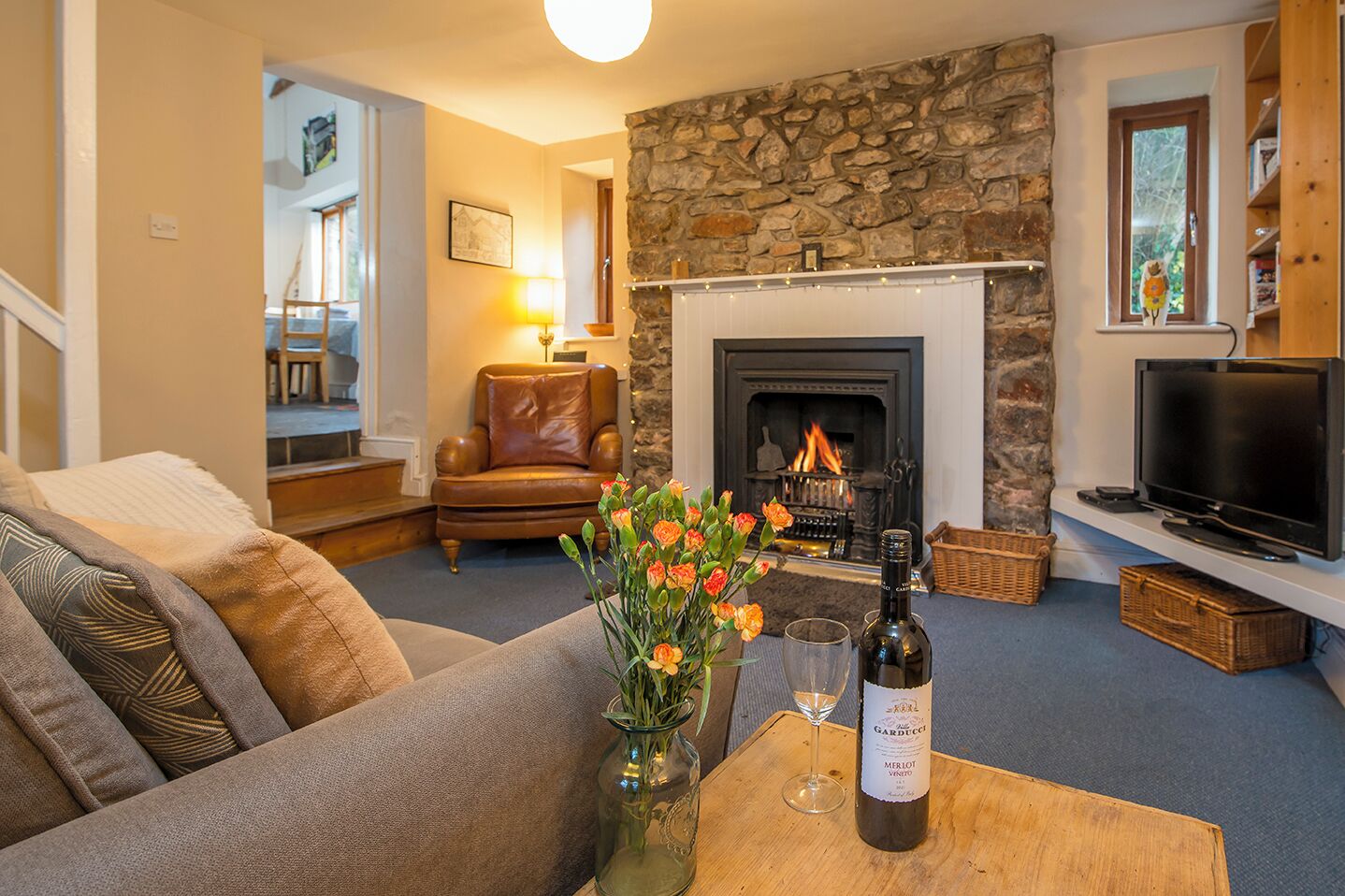 Swiss Cottage, Holiday Cottage Tenby, Sleeps 4, 2 Bedrooms,  Bathrooms - Tenby