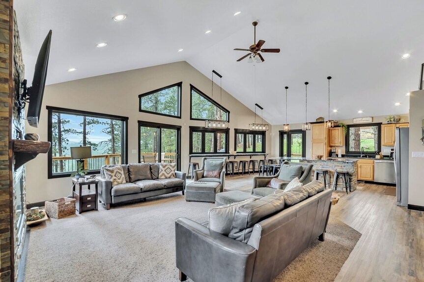 Views For Dreaming- Canyon Rim Lodge Black Hills South Dakota - Dakota du Sud