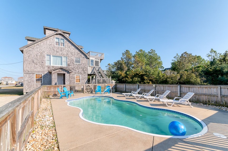Oceanside Salvo Home With Large Pool And Hot Tub - Outer Banks, NC