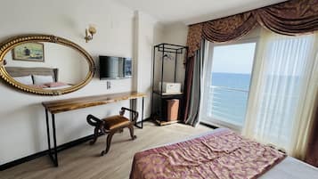 Quarto Standard, vista para o mar | 2 quartos, cofre no quarto, Wi-fi grátis
