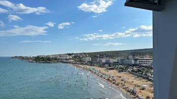 Quarto Standard, vista para o mar | 2 quartos, cofre no quarto, Wi-fi grátis