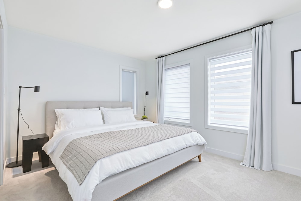 New, Modern, Relaxing Home In Collingwood. 3 Bedroom, Sleeps 6. - Collingwood