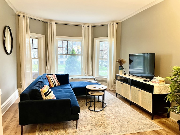 Lovely Vintage Oak Park 3bd 1ba Perfectly Located Chicago Loop & Public Transit - Humboldt Park - Chicago