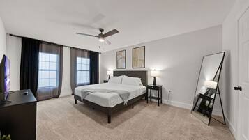 Casa | 7 quartos, secretária