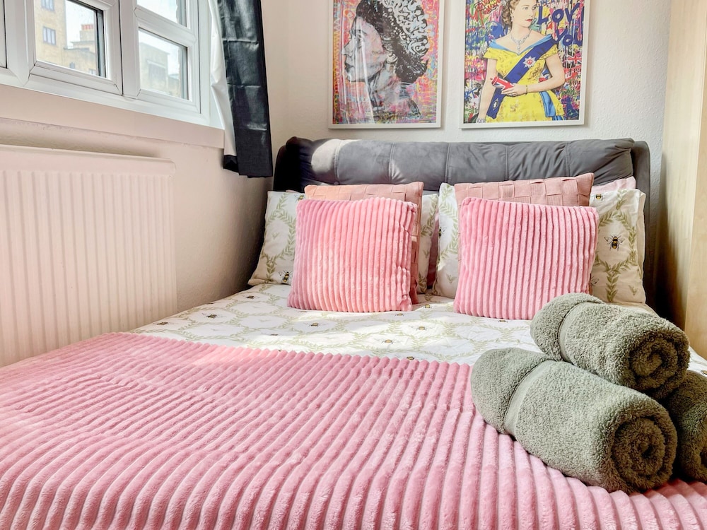 Homely 3br Flat With Balcony, Near Finsbury Park - 런던