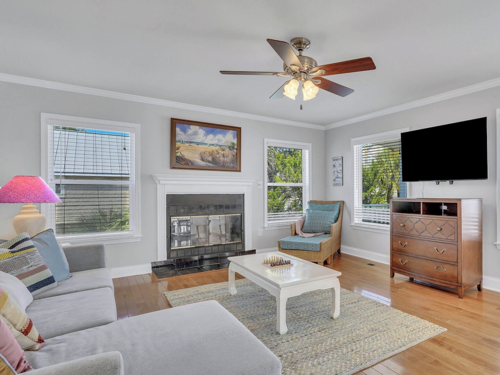 Simply Tybee - Tybee Island, GA