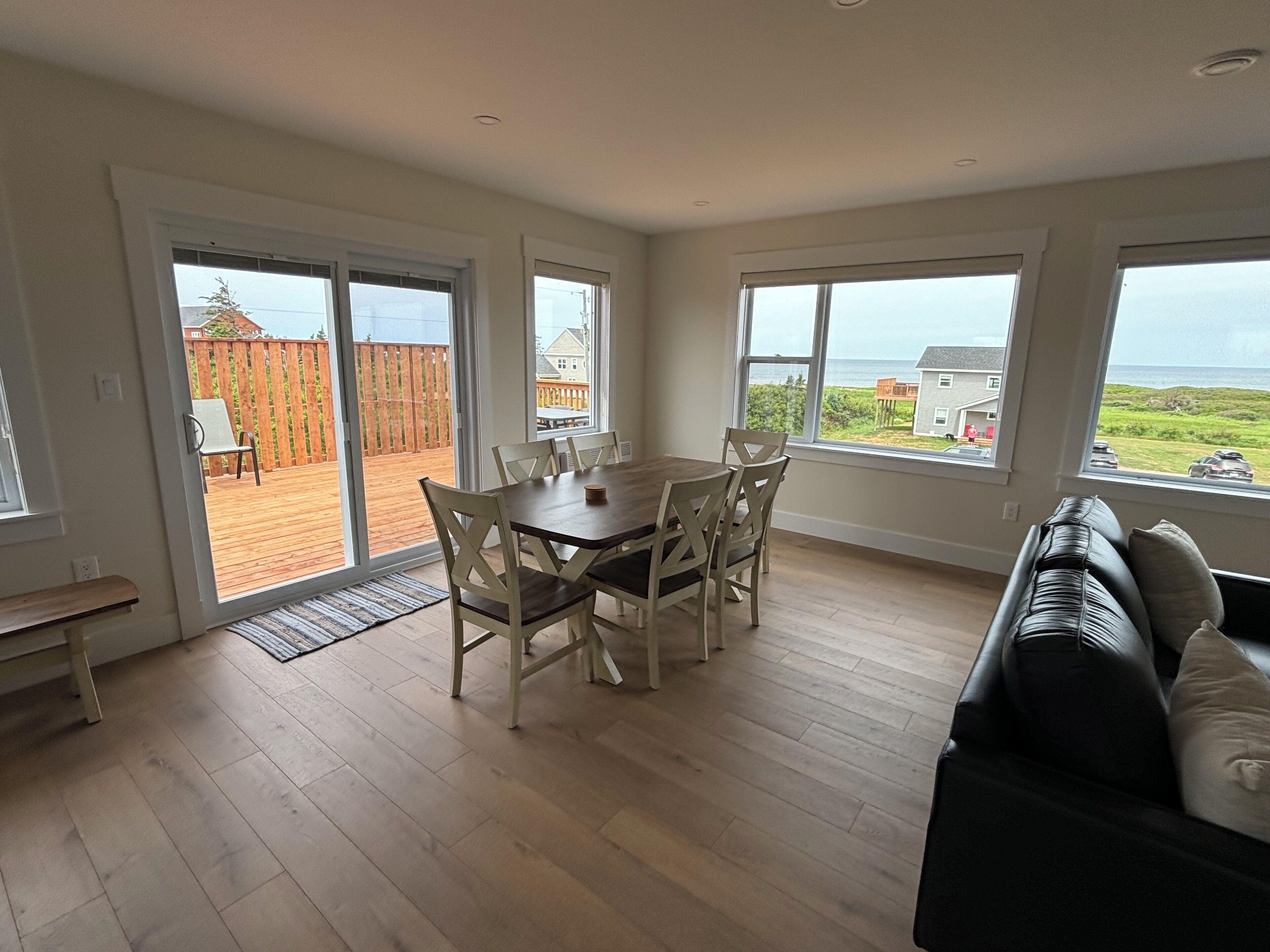 Cottage With Breathtaking Ocean Views And Direct Beach Access - Prince Edward Island