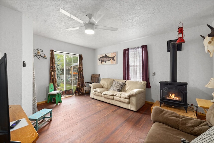 Rustic Cottage Cozy & Charming - Billings, MT