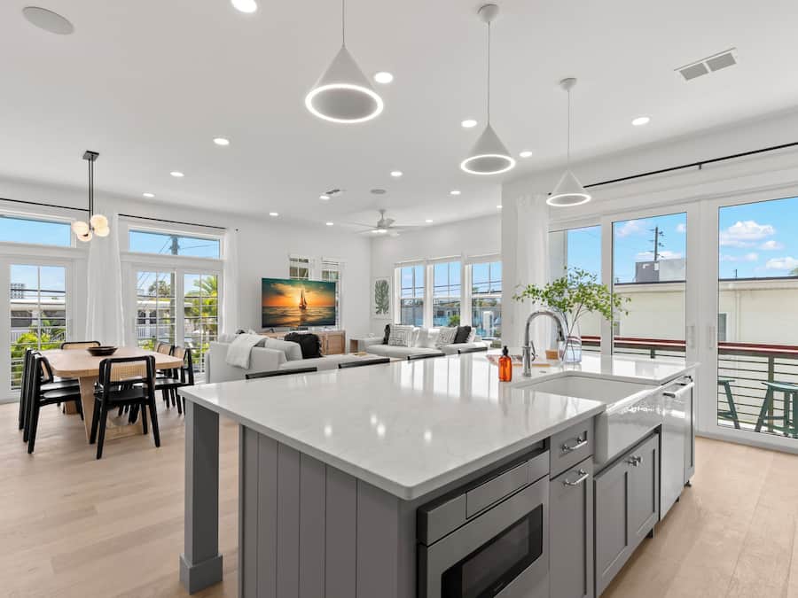 Casa Júnior, vista para a piscina | 6 quartos, roupa de alta qualidade, camas de colchão viscoelástico