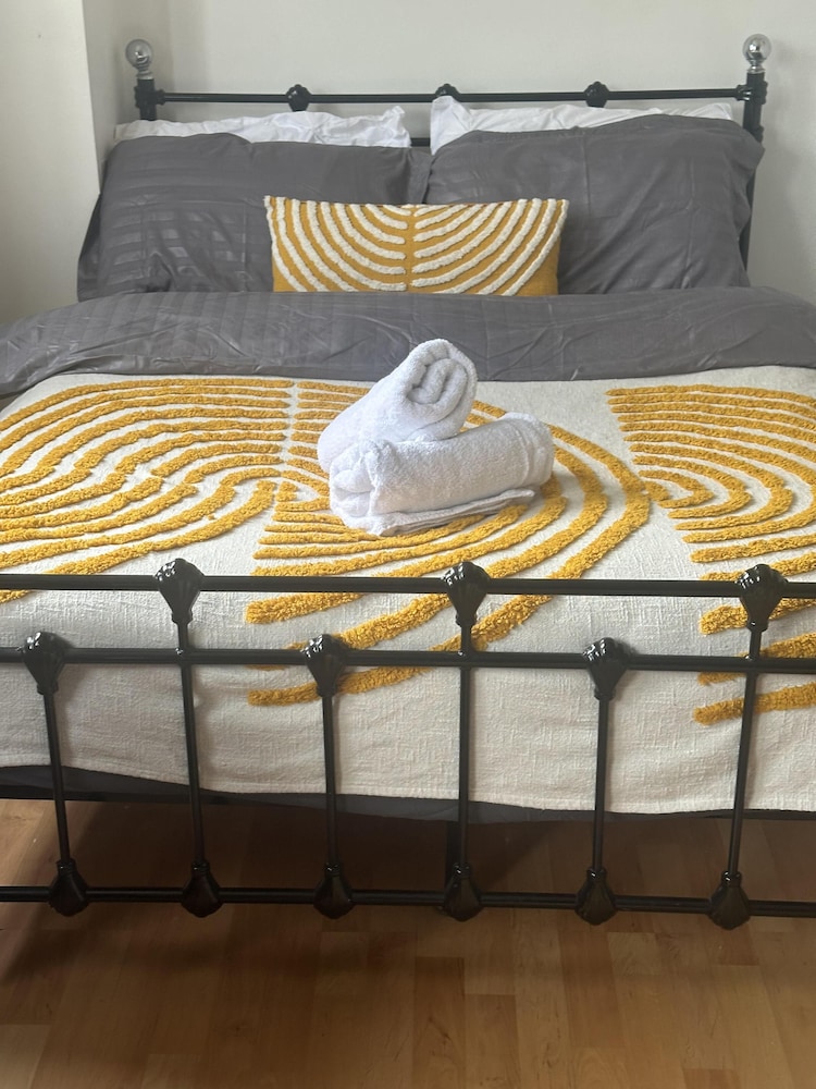 Charming 1-bed Apartment In London - DE MONTFORT UNIVERSITY