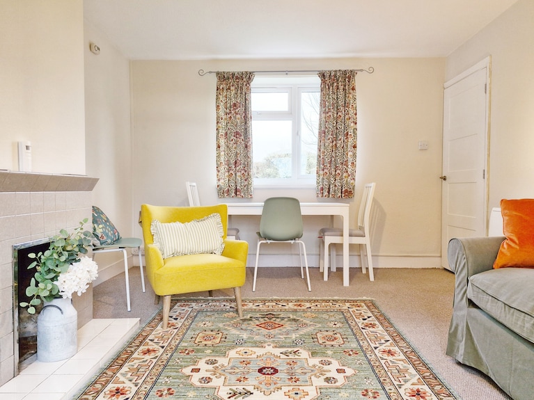 Southwood Farm Cottage - A Cottage That Sleeps 4 Guests In 2 Bedrooms - Hayling Island