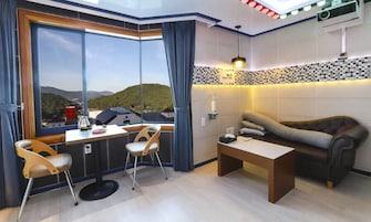 Multicinema | Wi-fi grátis, roupa de cama fornecida 