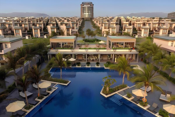 Seascape Villas In Long Beach Cam Ranh - Cam Ranh