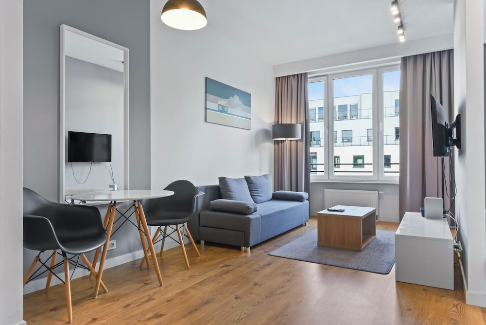 Rentplanet - Apartamenty Sławińska - Warsaw