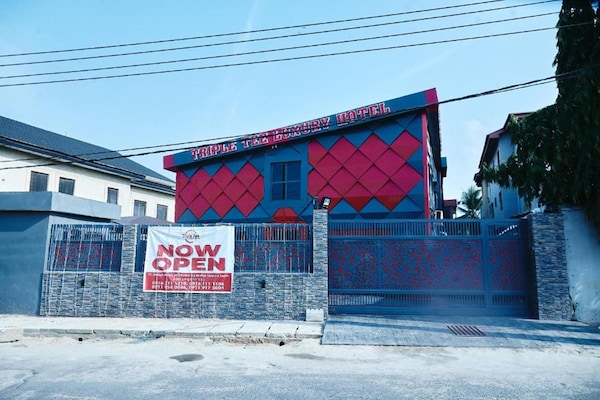 Triple Tee Luxury Hotel - Lagos, Nigeria