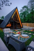 Minibar grátis, secretária 