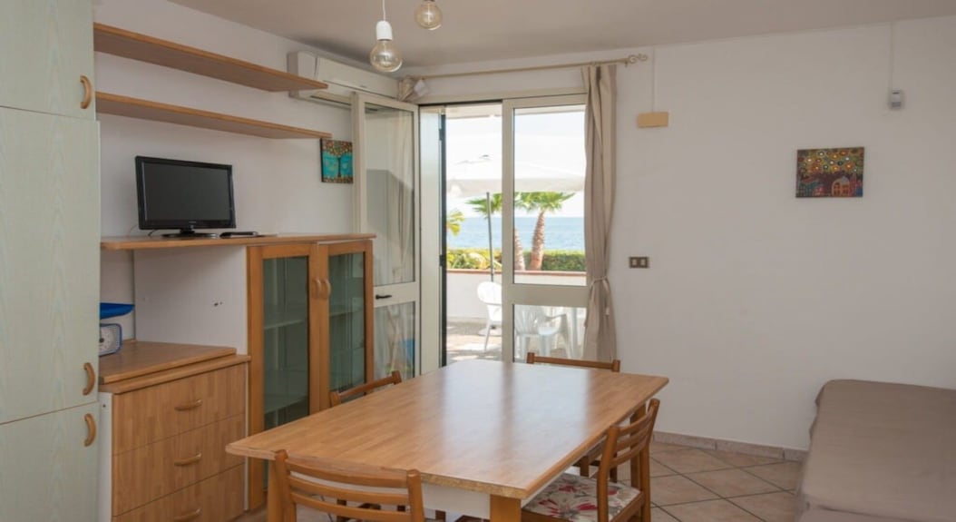 Residence Mare Azzurro 8 - First Floor Sea View - Torre San Giovanni