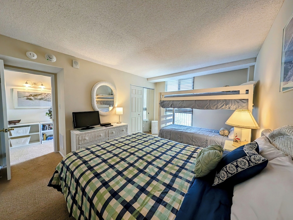 Ocean Front 1BR Condo, Sea Colony:Pools & Tennis in Premier Bethany ...