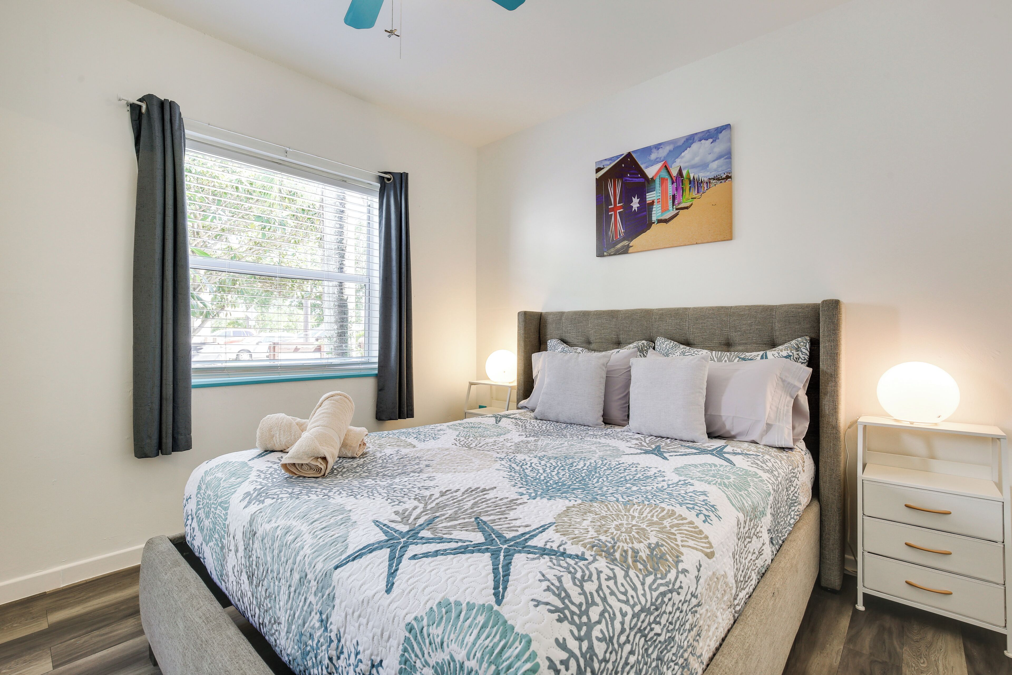 1 quarto, ferro/tábua de engomar, roupa de cama fornecida 