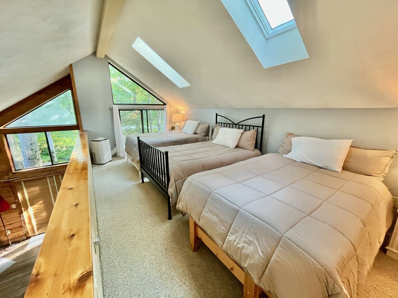 Mountain Bliss | Family-friendly Home W/ Hot Tub  Fireplace & Fire Pit - Pennsylvania