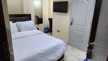 Escrivaninha, espaço de trabalho para notebook, Wi-Fi de cortesia