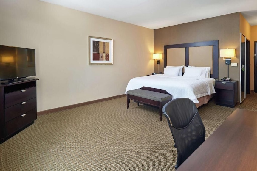 Family-friendly Suites In Decatur - Indoor Pool & Nearby Attractions - Decatur, TX