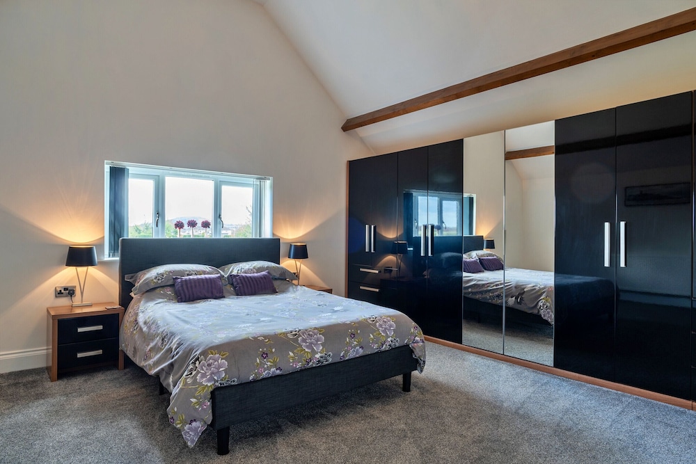 Finest Retreats | Stone Bow Farmhouse - Burnham-on-Sea