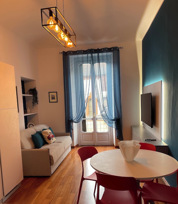 Historic Apartment 40 Mt From Porta Susa Station, Center 15 Min Walk! - Rivoli