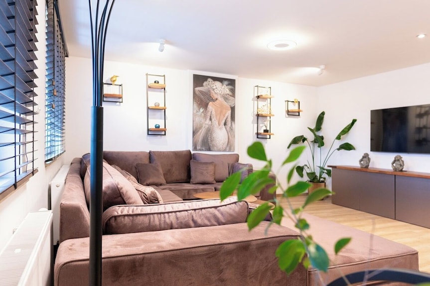 Stijlvol Appartement Met Jacuzzi & Sauna - Diest