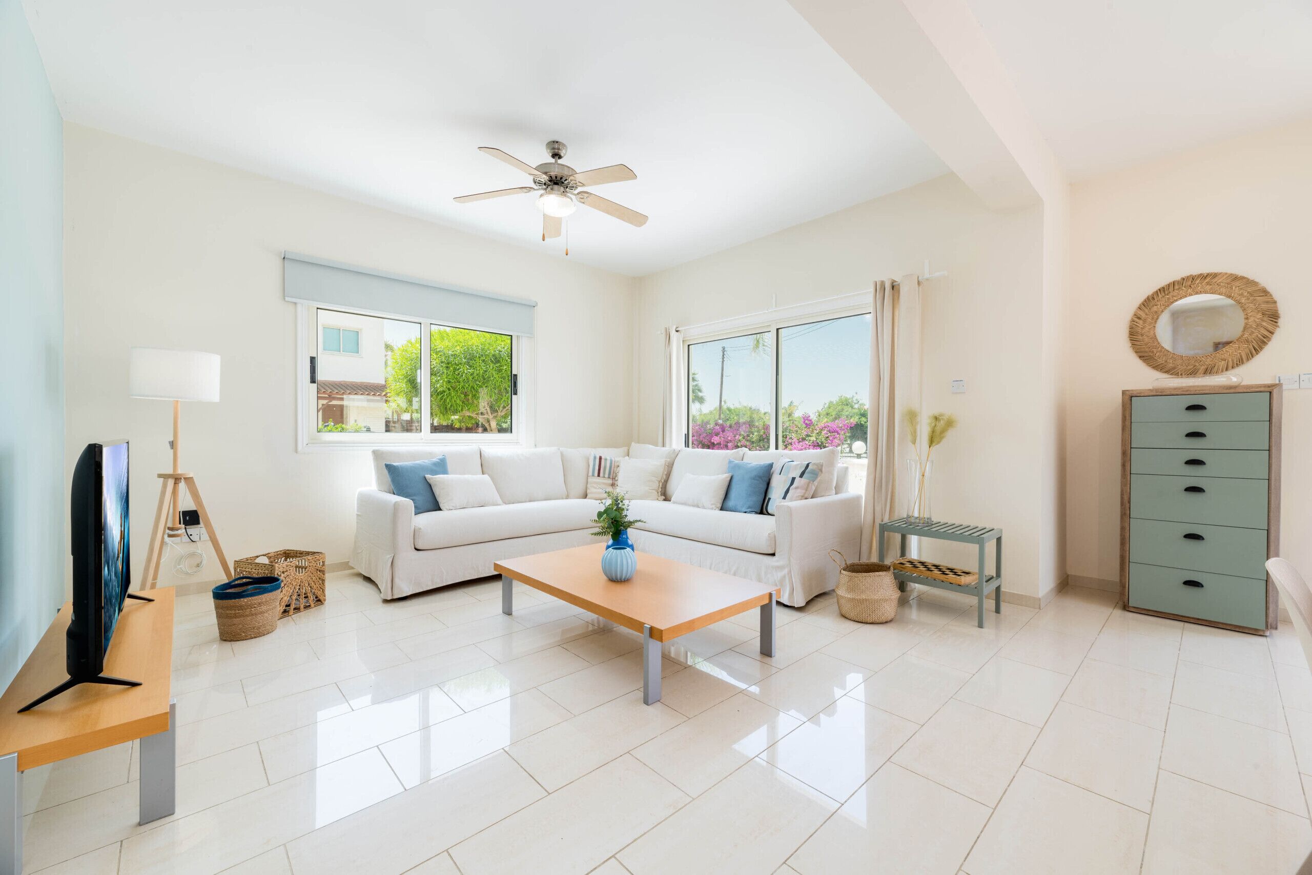 Pernera Blue Villa - Steps From The Beach - Ayia Napa