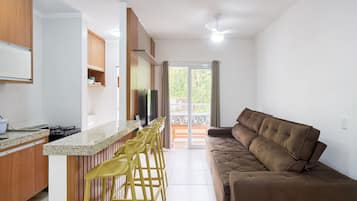 Apartamento | Sala de estar | Smart TV de 40 polegadas com canais digitais, Netflix