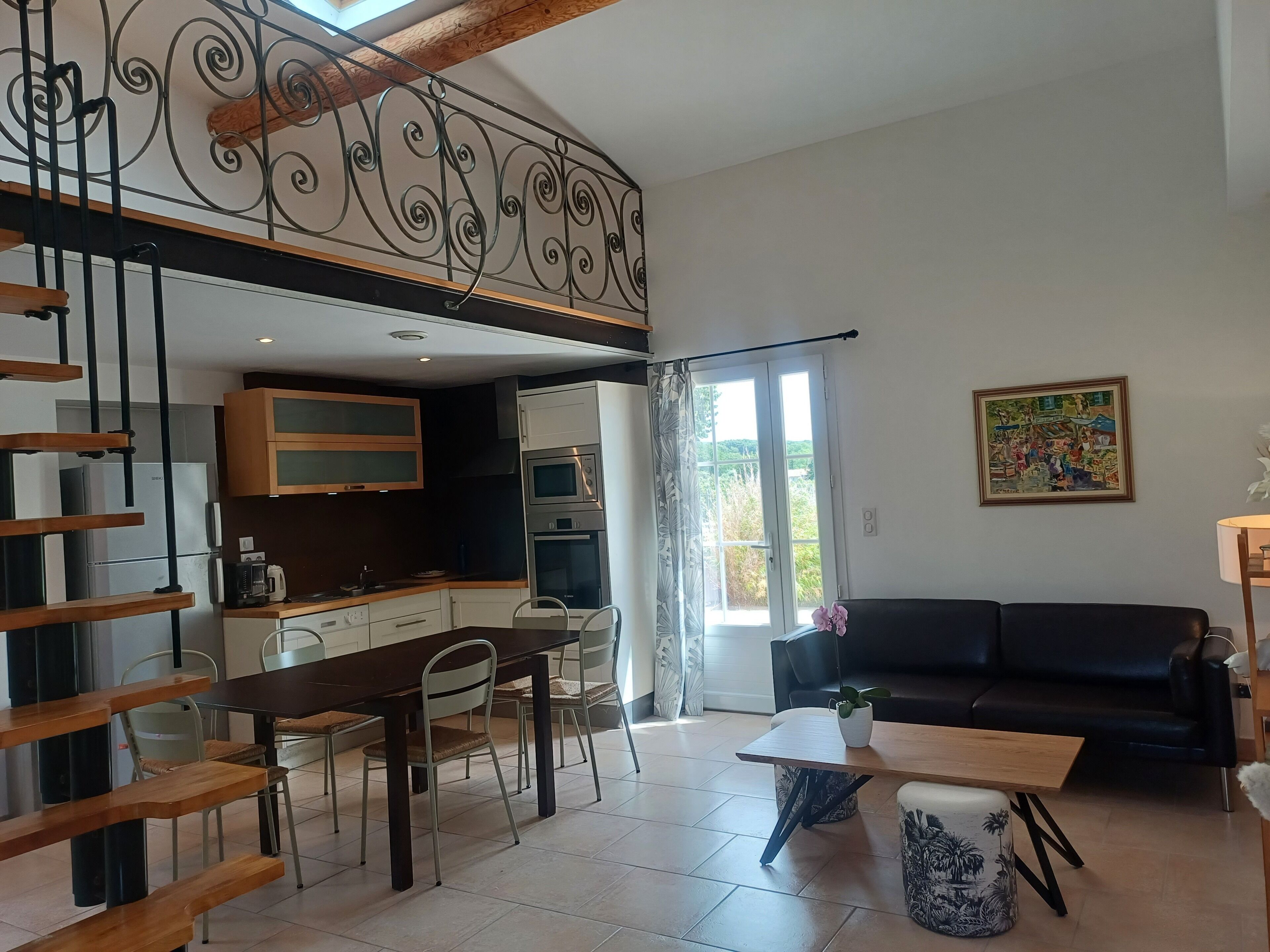 Gite Sur Domaine Viticole Avec Piscine Chauffée - Vaucluse