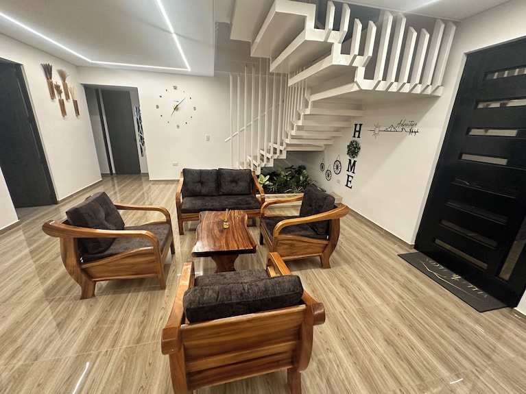 Villa Alcon -5 Bedrooms- Luxury Villa In The Heart Of Colombias Coffee Axis!! - Pereira, Colombia