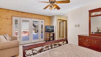 Cabana, várias camas, varanda, vista para a montanha (2119) | 3 quartos, individualmente decorados, individualmente mobiliados