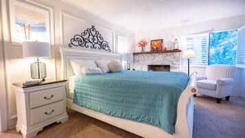 Cabine, várias camas, banheira de hidromassagem grande, vista para a montanha (2193) | 5 quartos, com decoração personalizada, com mobília individualizada