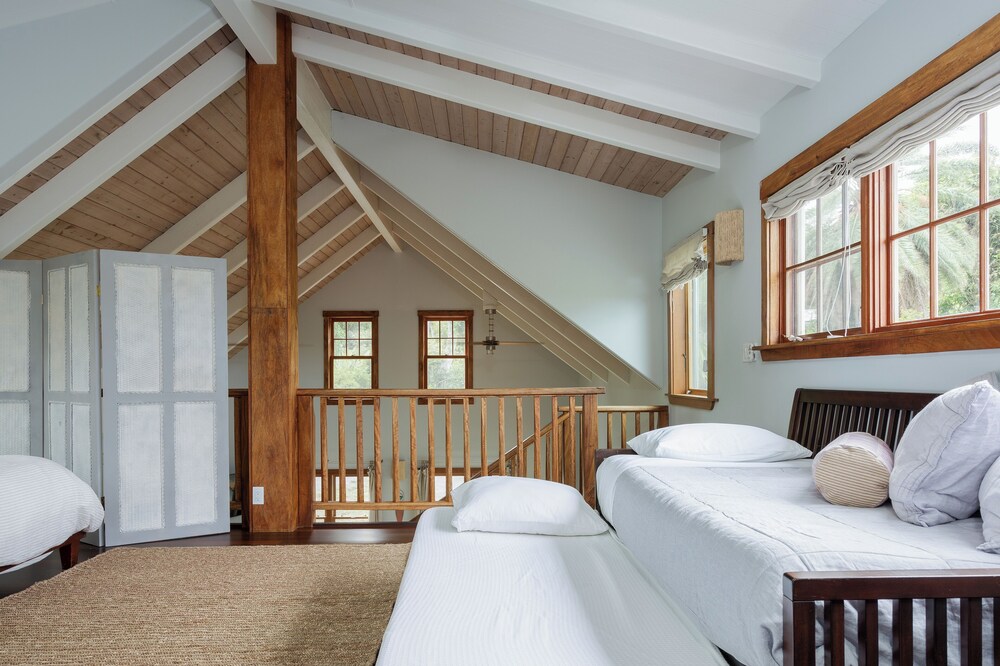 Mango House at The Last Resort - Makapala | Vrbo