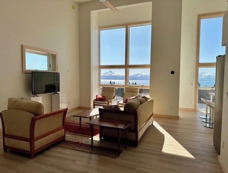 Incredible Views Right In Town For Big Groups, Twin Brand New Houses - Homer, AK