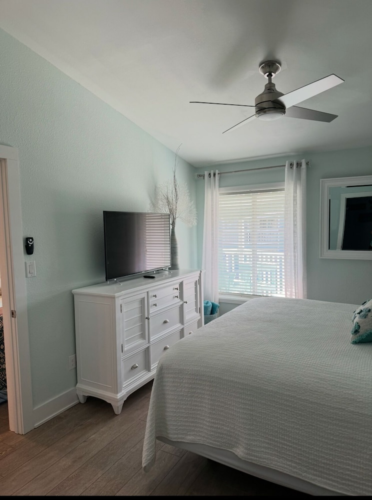 Beautiful Condo On Pensacola Beach With Water View Of Villa Sabine Bay - Pensacola Beach, FL