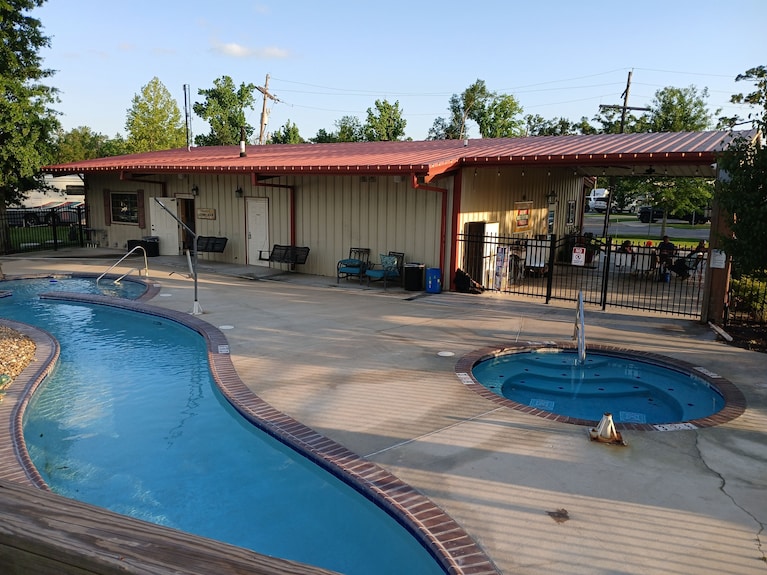 Luxury Rv Resort With All Of Lake Charles Must See Attractions Within 15 Miles. - 路易斯安那