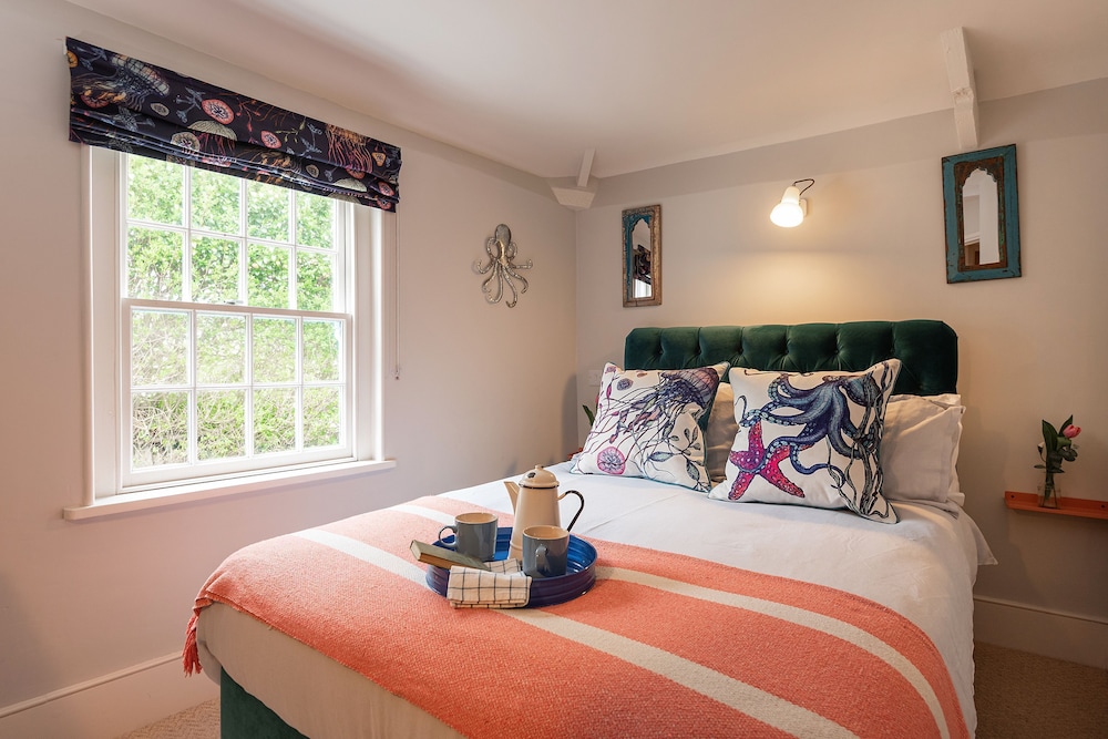 The Shambles – Port Isaac – Sleeps Four – Off Site Parking - Port Isaac